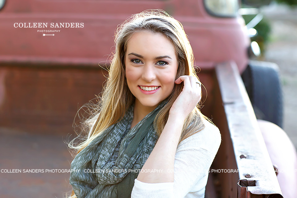 What to Wear for Senior Portraits: Part 2 Solids